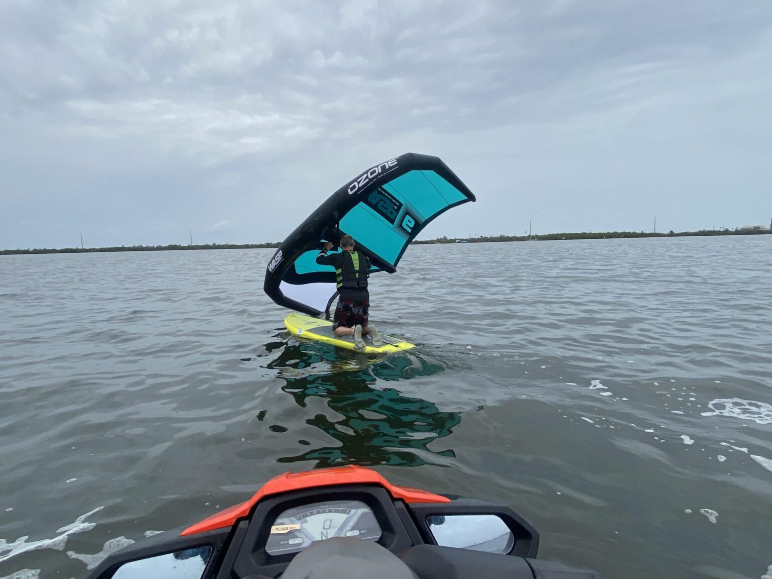 Lessons for Wing Surfing, Wing Foiling and Hydrofoiling w/ hand-held ...